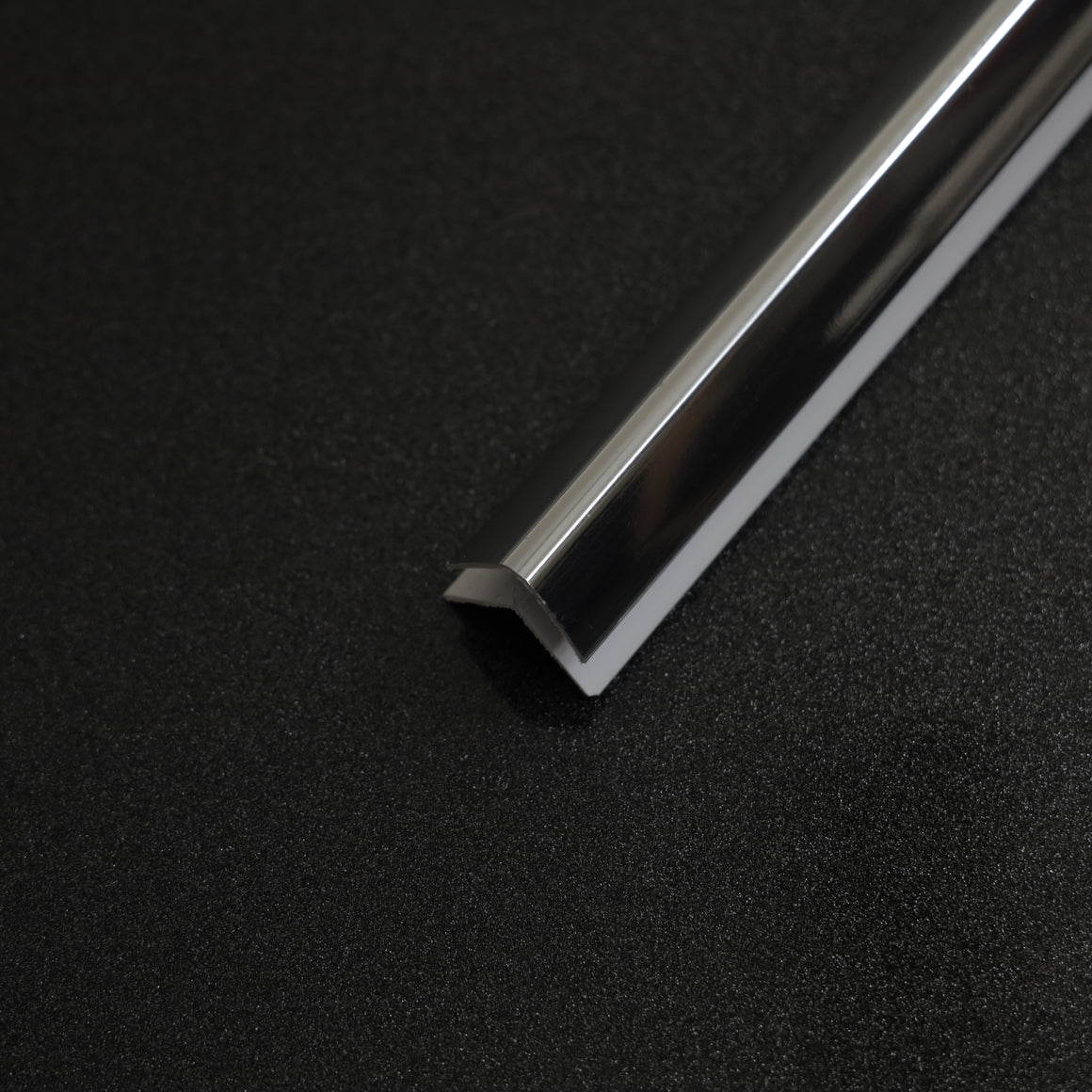 Internal Corner Chrome 5mm | Cladding World